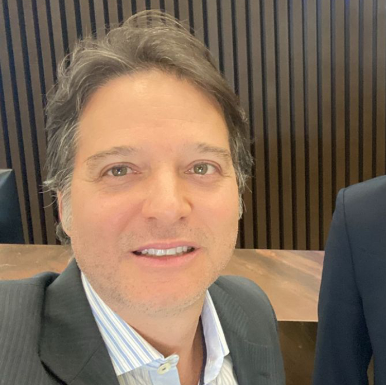 Alexandre Mangoni é o novo Diretor Comercial na Vega Monitoramento ...